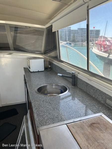 Used Bertram 38 Flybridge Cabin Cruiser for Sale | Boats For Sale ...