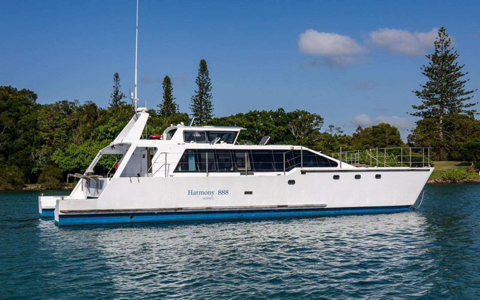 Used Malcolm Tennant Powercat for Sale | Boats For Sale | Yachthub