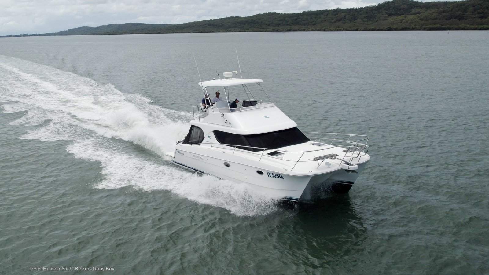 Used Voyager 1040 Flybridge Catamaran for Sale | Boats For Sale | Yachthub