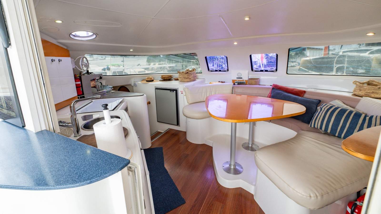 Used Fountaine Pajot Lavezzi 40 Maestro for Sale | Yachts For Sale ...