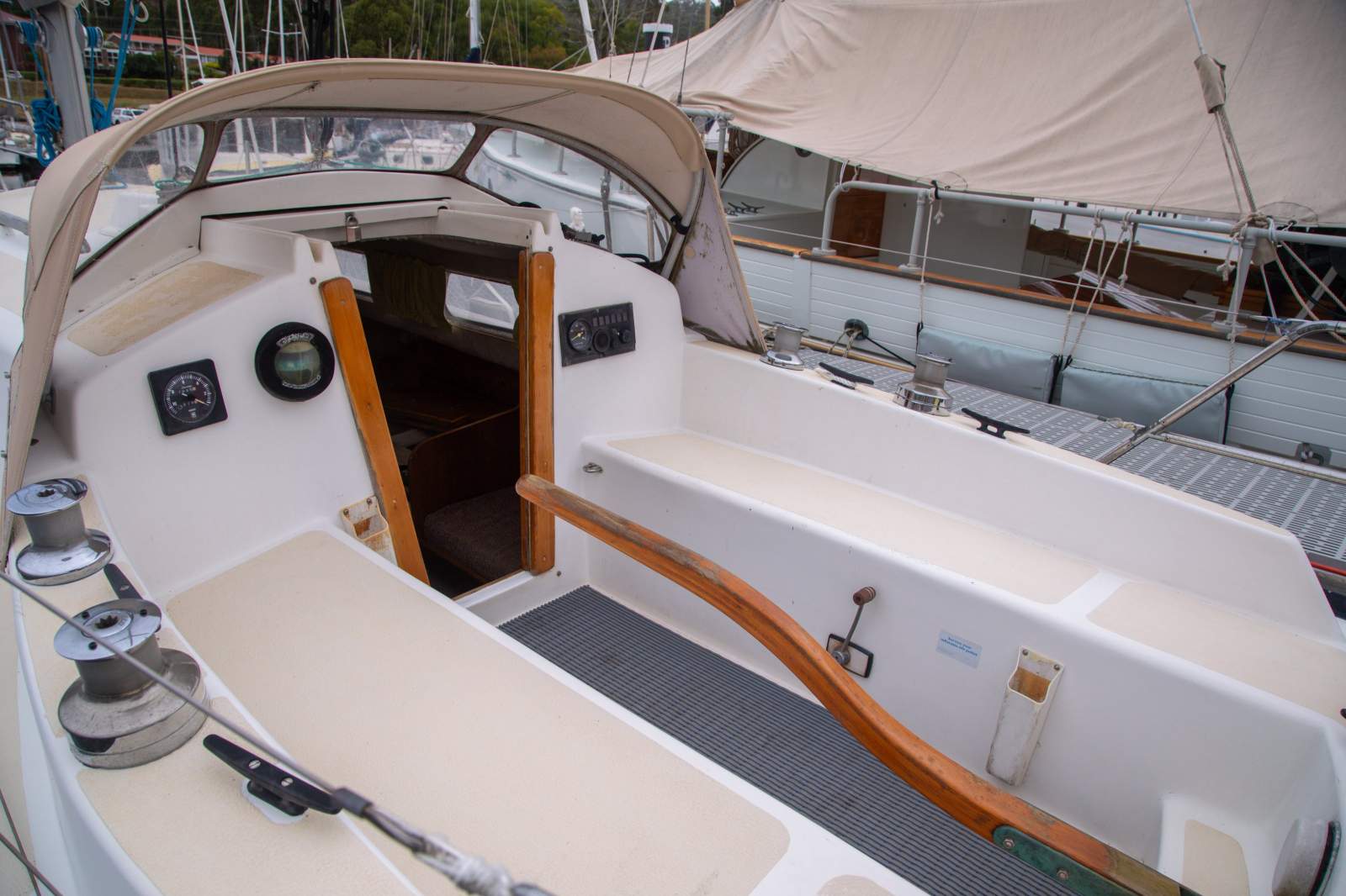 Used Sailmaster 845 Excellent Condition, Capable And Well Equipped! for ...