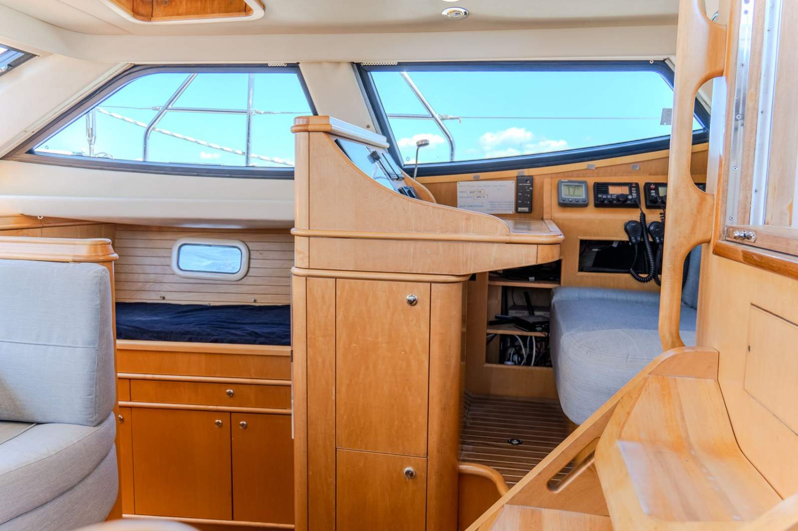 Used Discovery 55 for Sale | Yachts For Sale | Yachthub