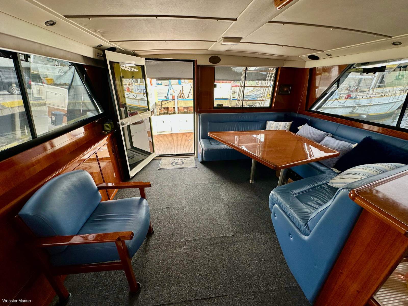 Used Riviera 48 Enclosed Flybridge for Sale | Boats For Sale | Yachthub