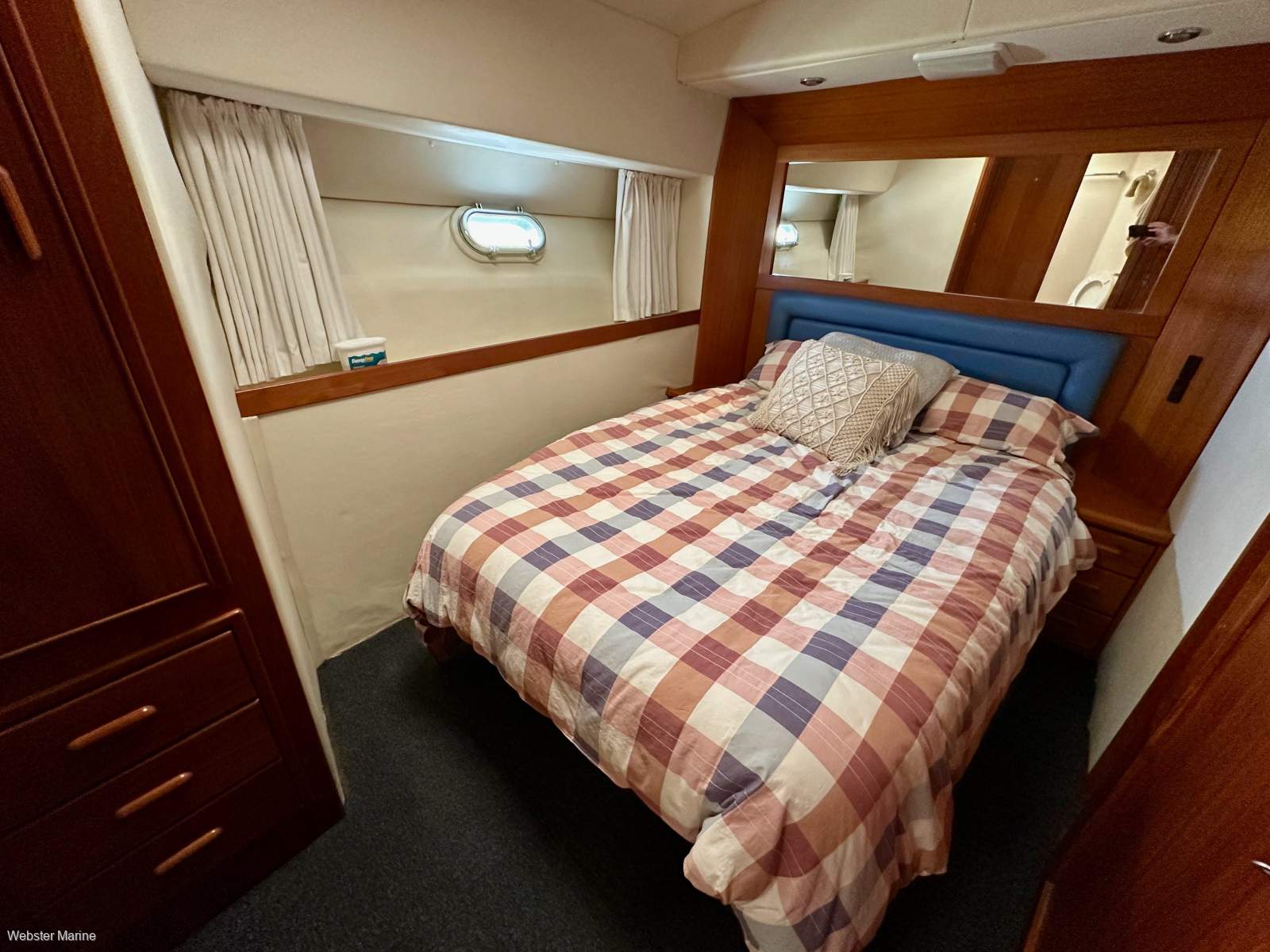 Used Riviera 48 Enclosed Flybridge for Sale | Boats For Sale | Yachthub