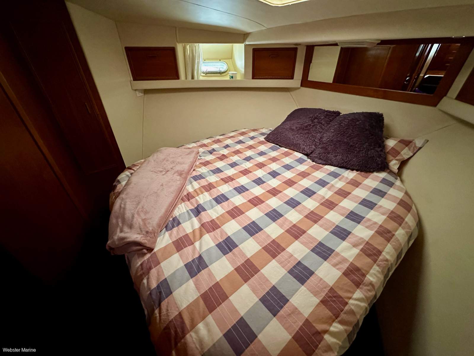 Used Riviera 48 Enclosed Flybridge for Sale | Boats For Sale | Yachthub