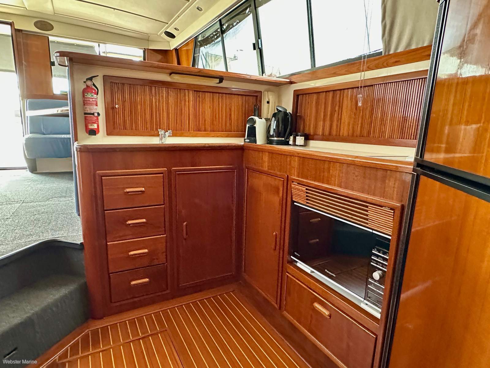 Used Riviera 48 Enclosed Flybridge for Sale | Boats For Sale | Yachthub