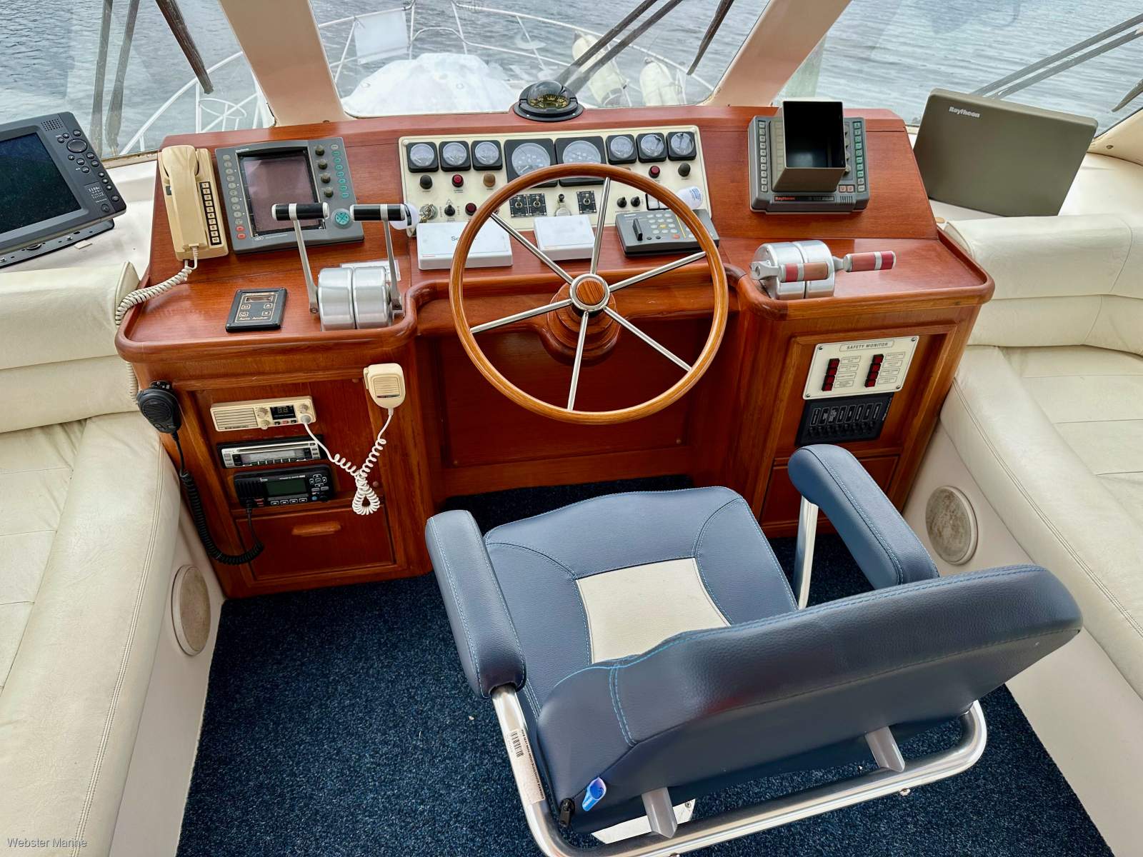 Used Riviera 48 Enclosed Flybridge for Sale | Boats For Sale | Yachthub