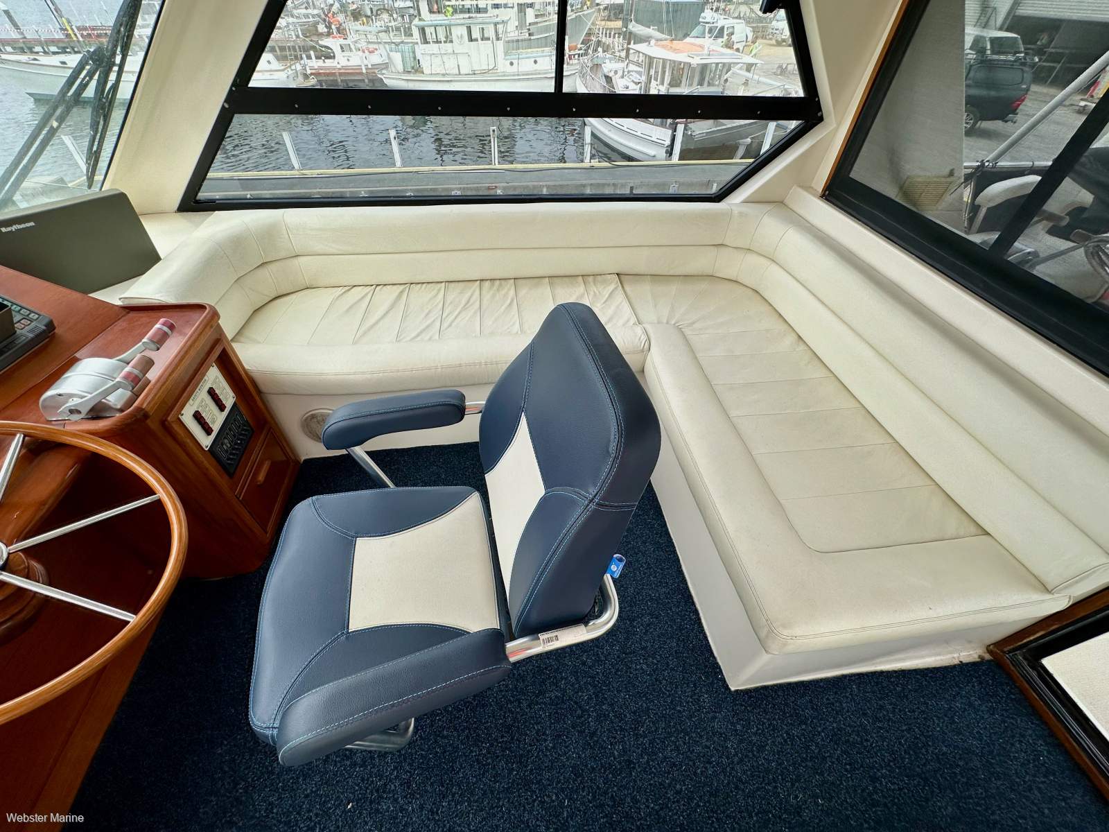 Used Riviera 48 Enclosed Flybridge for Sale | Boats For Sale | Yachthub