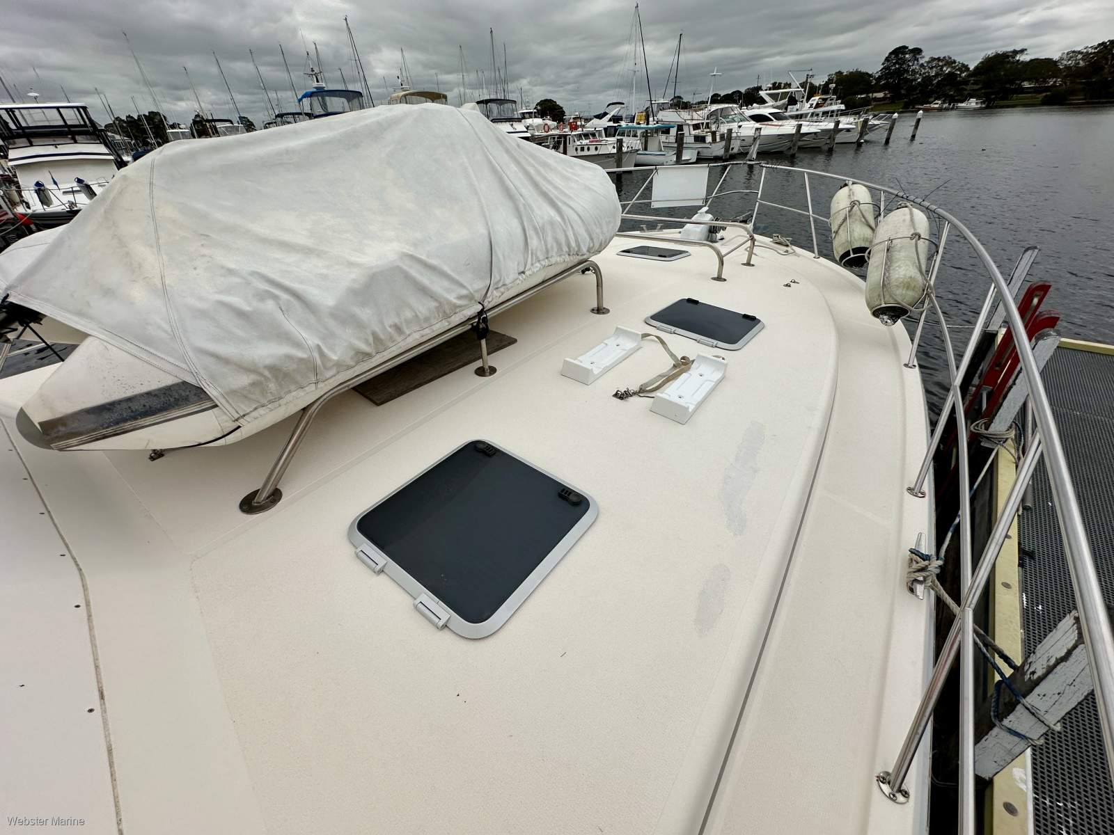 Used Riviera 48 Enclosed Flybridge for Sale | Boats For Sale | Yachthub