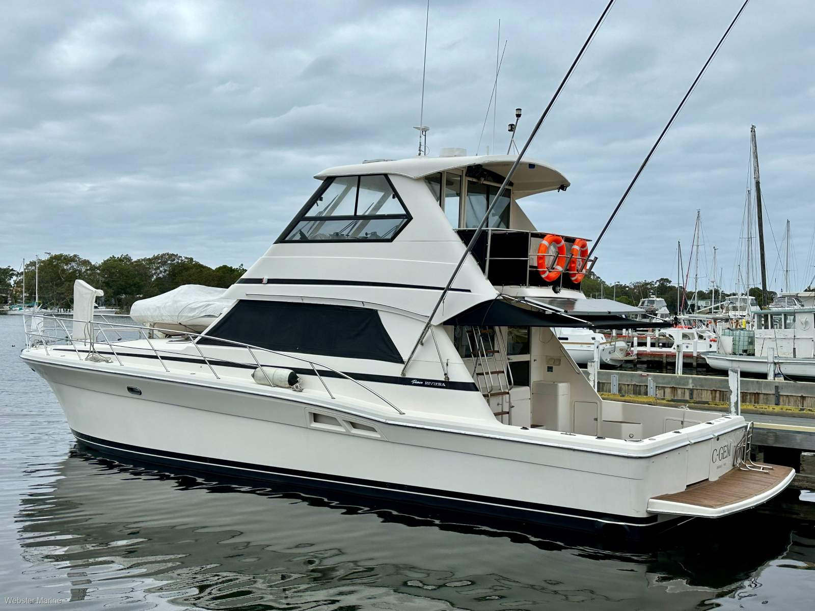 Used Riviera 48 Enclosed Flybridge for Sale | Boats For Sale | Yachthub