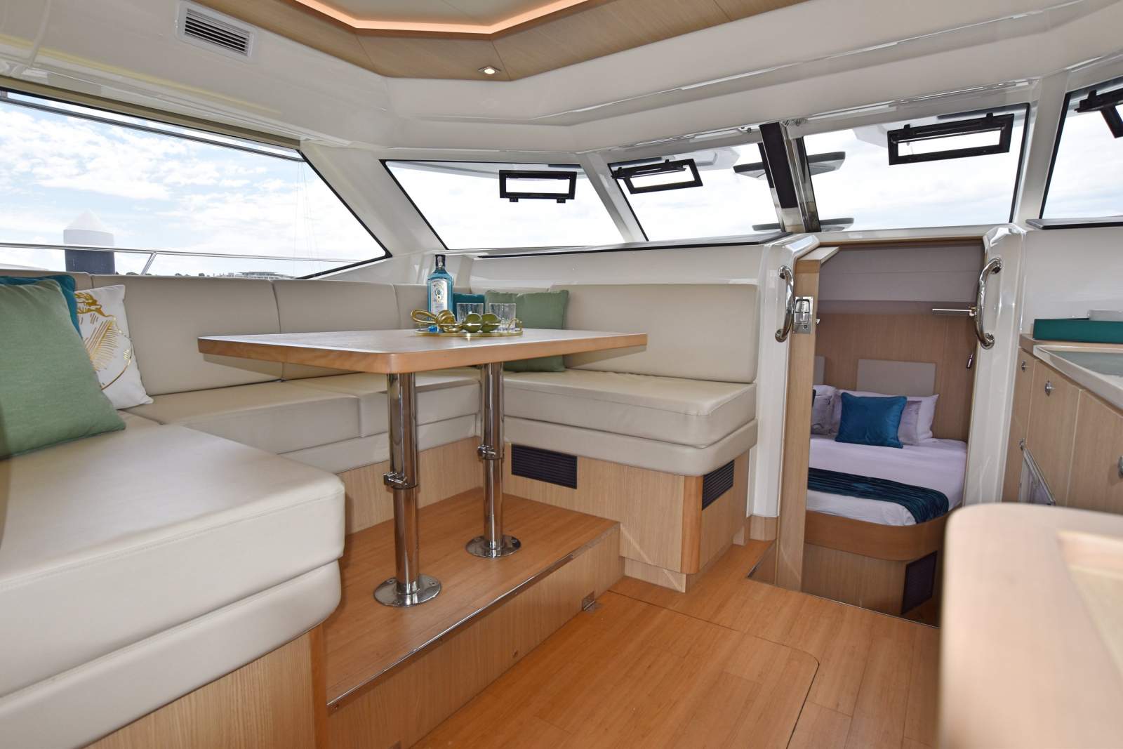 Used Aquila 44 2020 Power Catamaran "the Vault" for Sale | Boats For ...