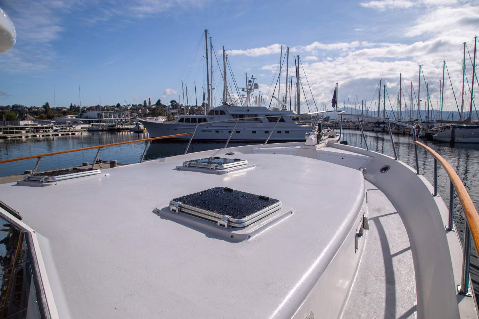 Sea Ranger 48 Europa HUGE PRICE REDUCTION! REPRESENTS EXCEPTIONAL VALUE ...