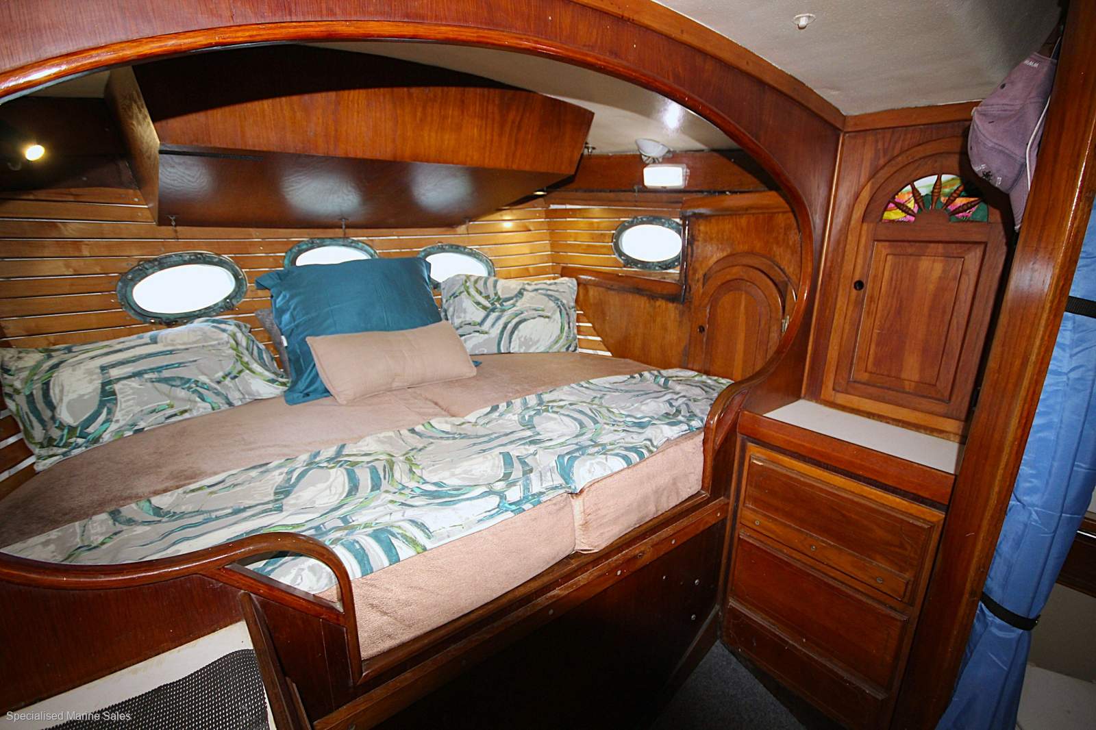 CS Yachts 44 Walkthrough *** OWNER SAYS SELL !! *** $ 129,000 *** For ...