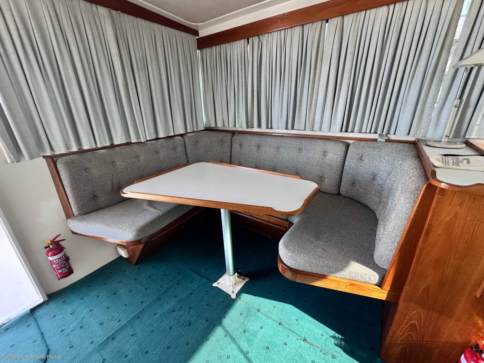 Used Mariner 3400 Flybridge ( 2 X Shaft Drive, Dual Helms & Genset ...