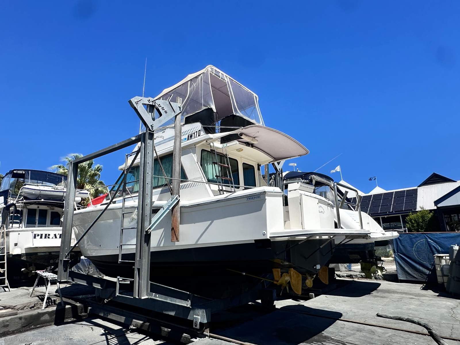 Used Mariner 3400 Flybridge ( 2 X Shaft Drive, Dual Helms & Genset ...