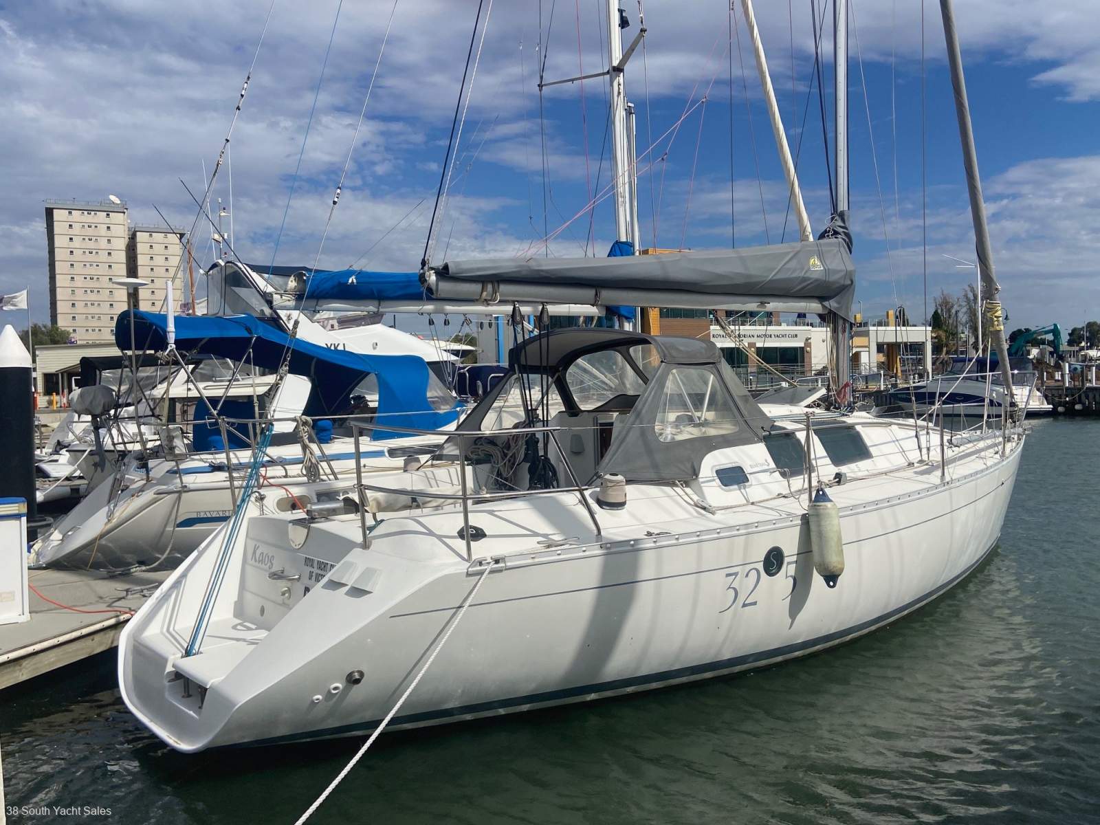 Used Beneteau First 32s5 Cruiser-racer for Sale | Yachts For Sale ...