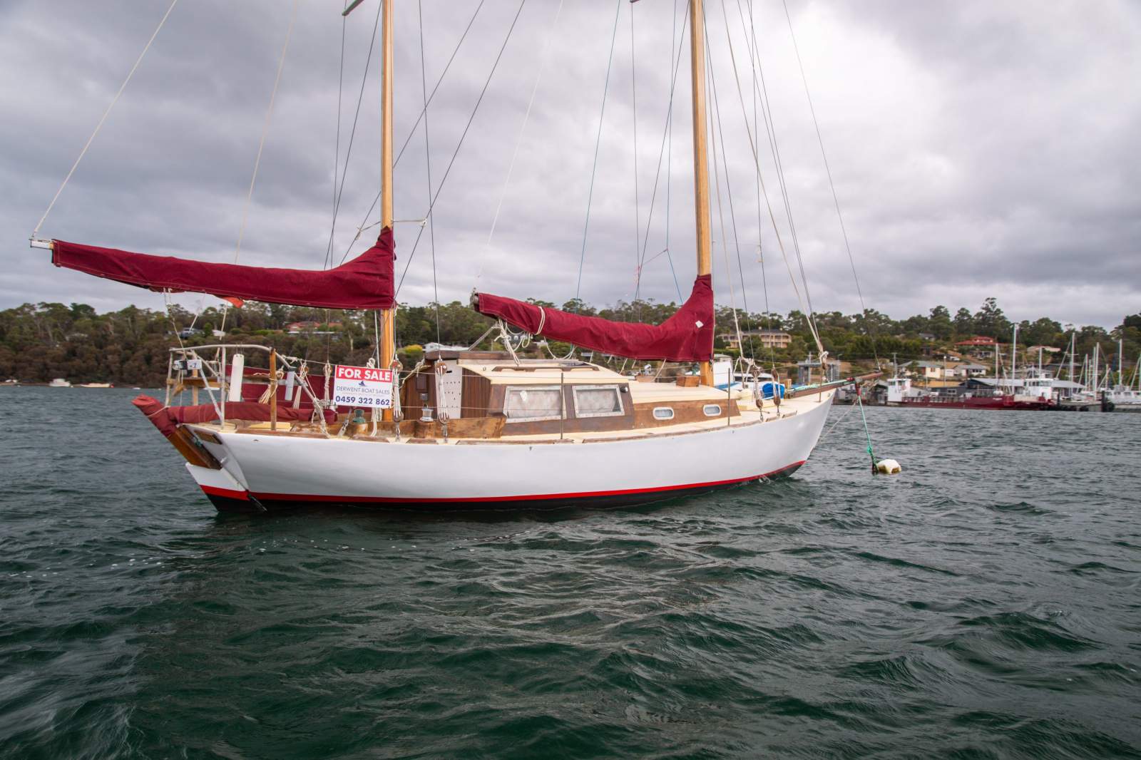 Herreshoff 28 SUPERBLY BUILT, CLASSIC CRUISING KETCH For Sale | Derwent ...