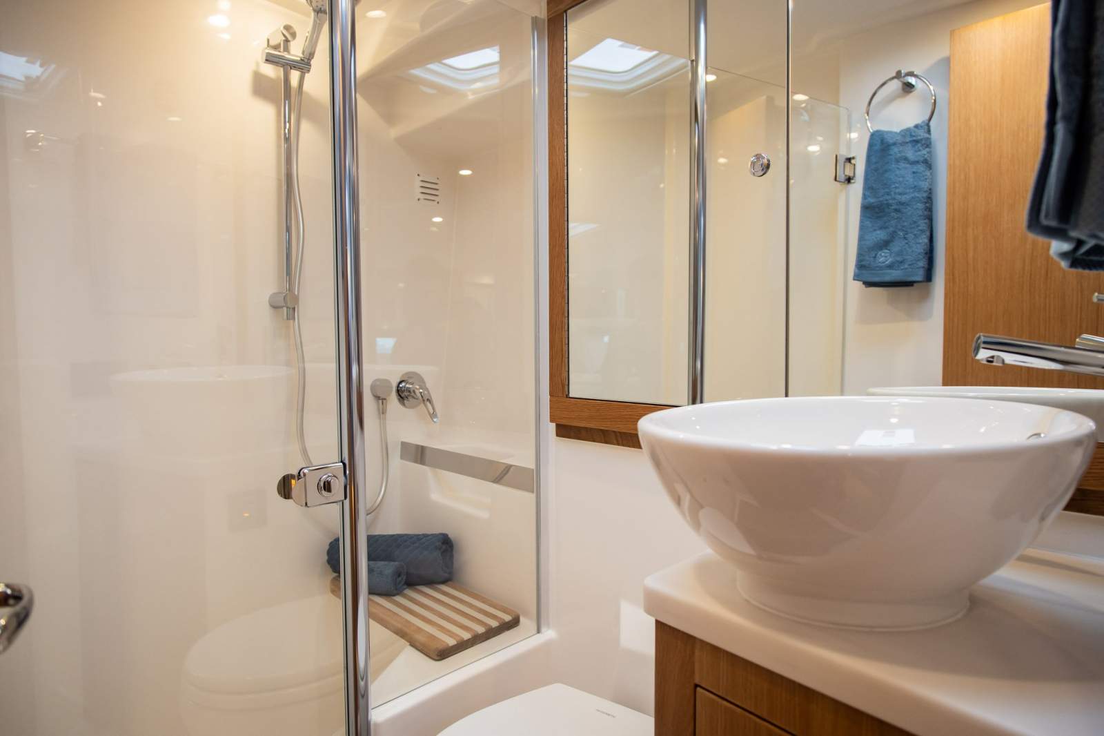 Used Riviera 445 Suv - Seakeeper 6 Gyro for Sale | Boats For Sale ...