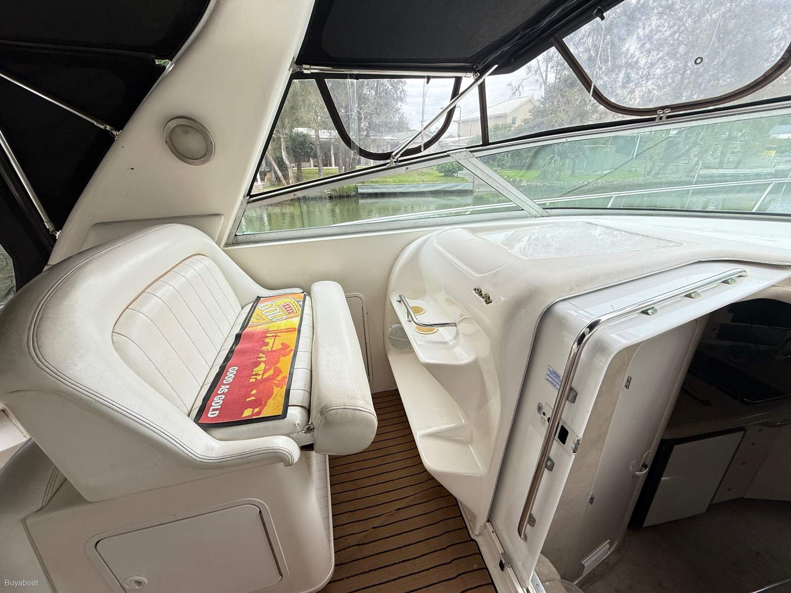 Used Sea Ray 3300 Express for Sale | Boats For Sale | Yachthub