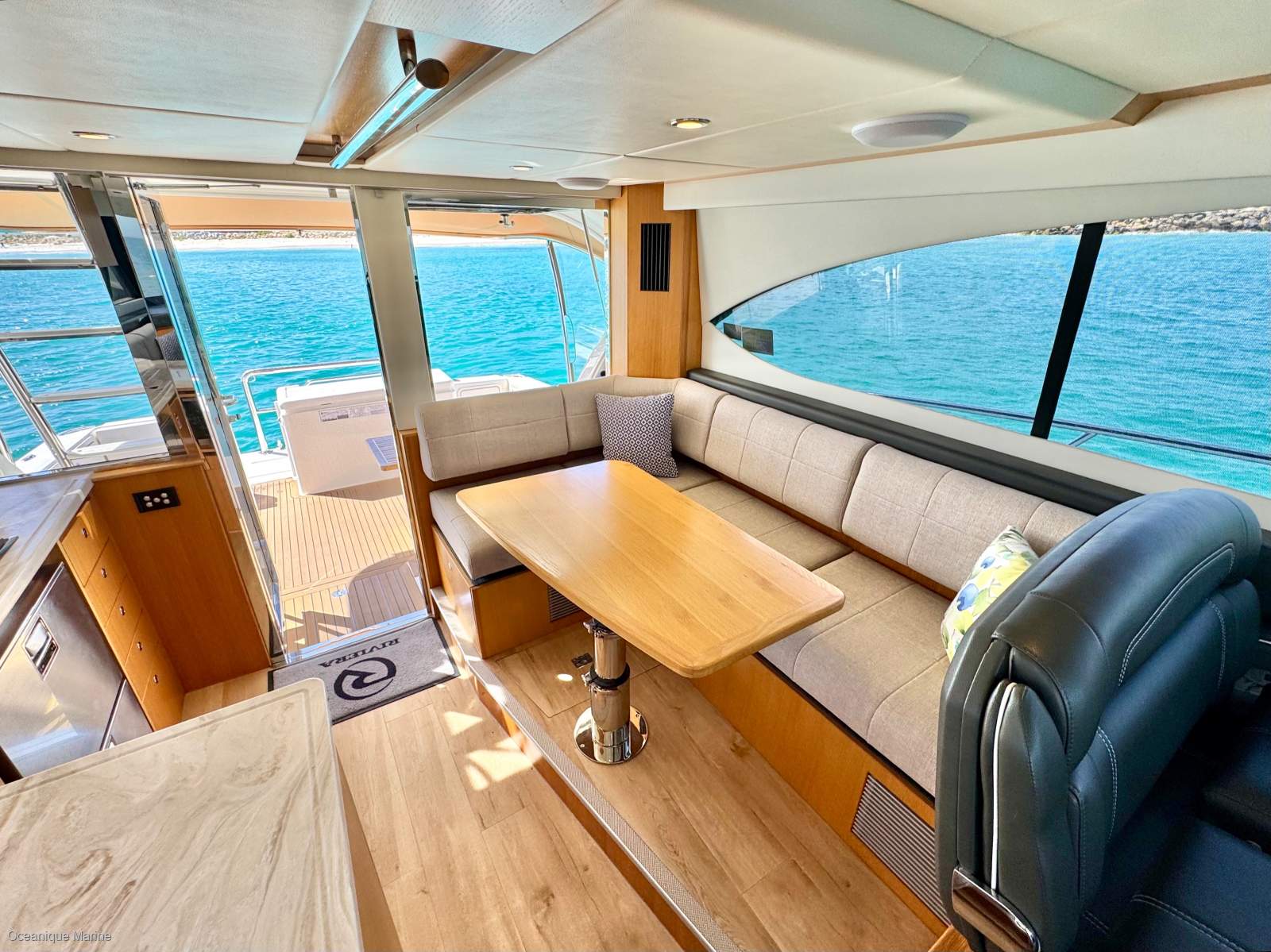 Used Riviera 39 Sports Motor Yacht for Sale | Boats For Sale | Yachthub