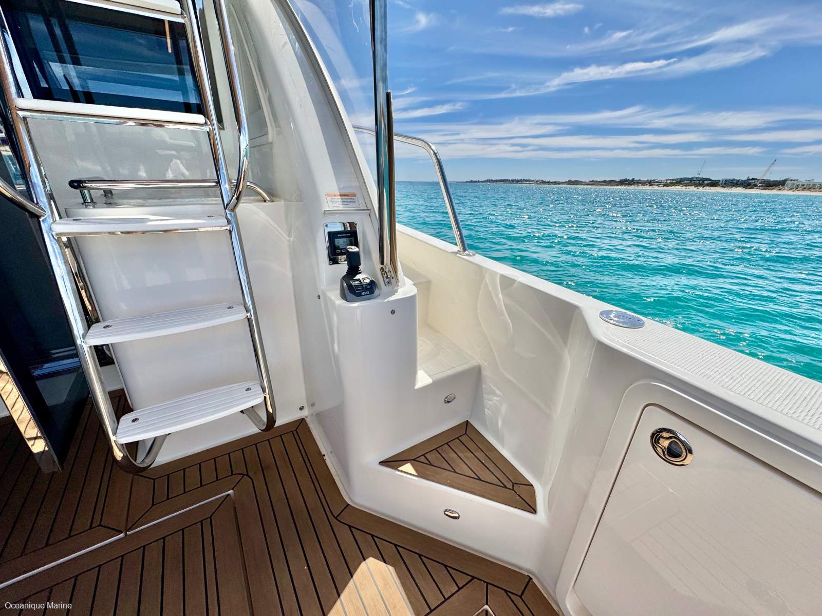 Riviera 39 Sports Motor Yacht For Sale | Oceanique Marine