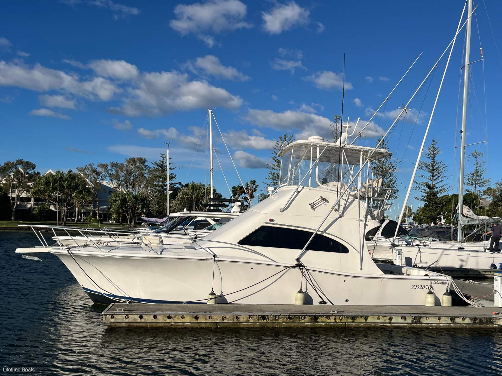 Used Luhrs 36 Convertible for Sale | Boats For Sale | Yachthub