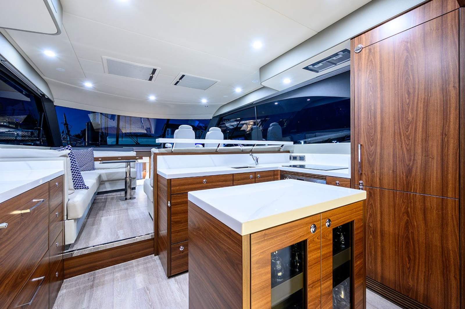 Used Maritimo S55 Cruising Motor Yacht for Sale | Boats For Sale | Yachthub