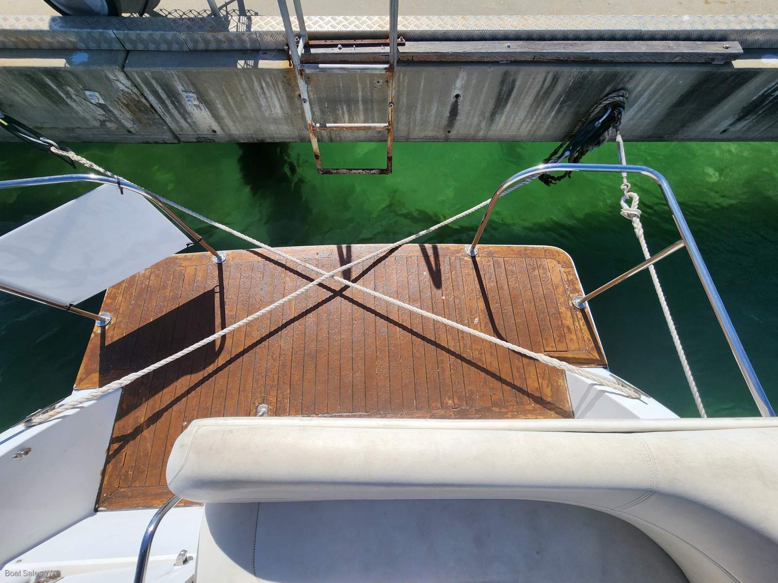 Carver 280 Express For Sale | Boat Sales WA