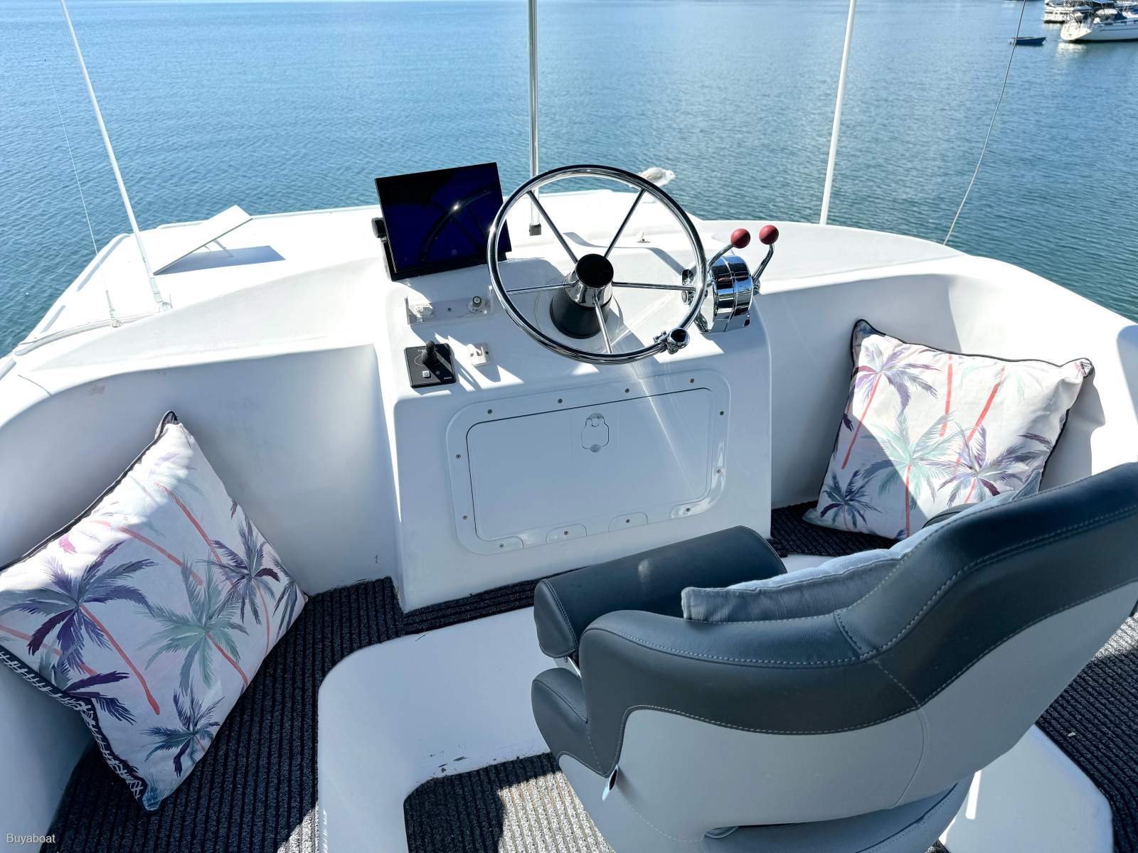 Used Coher 45 Homecruiser Bow Thruster + 15 Foot Quntrex With 30hp ...