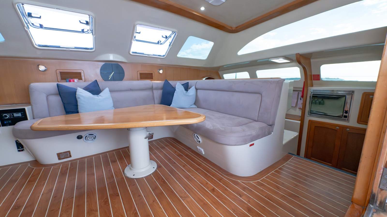 Used Perry 44.5 Power Catamaran for Sale | Boats For Sale | Yachthub