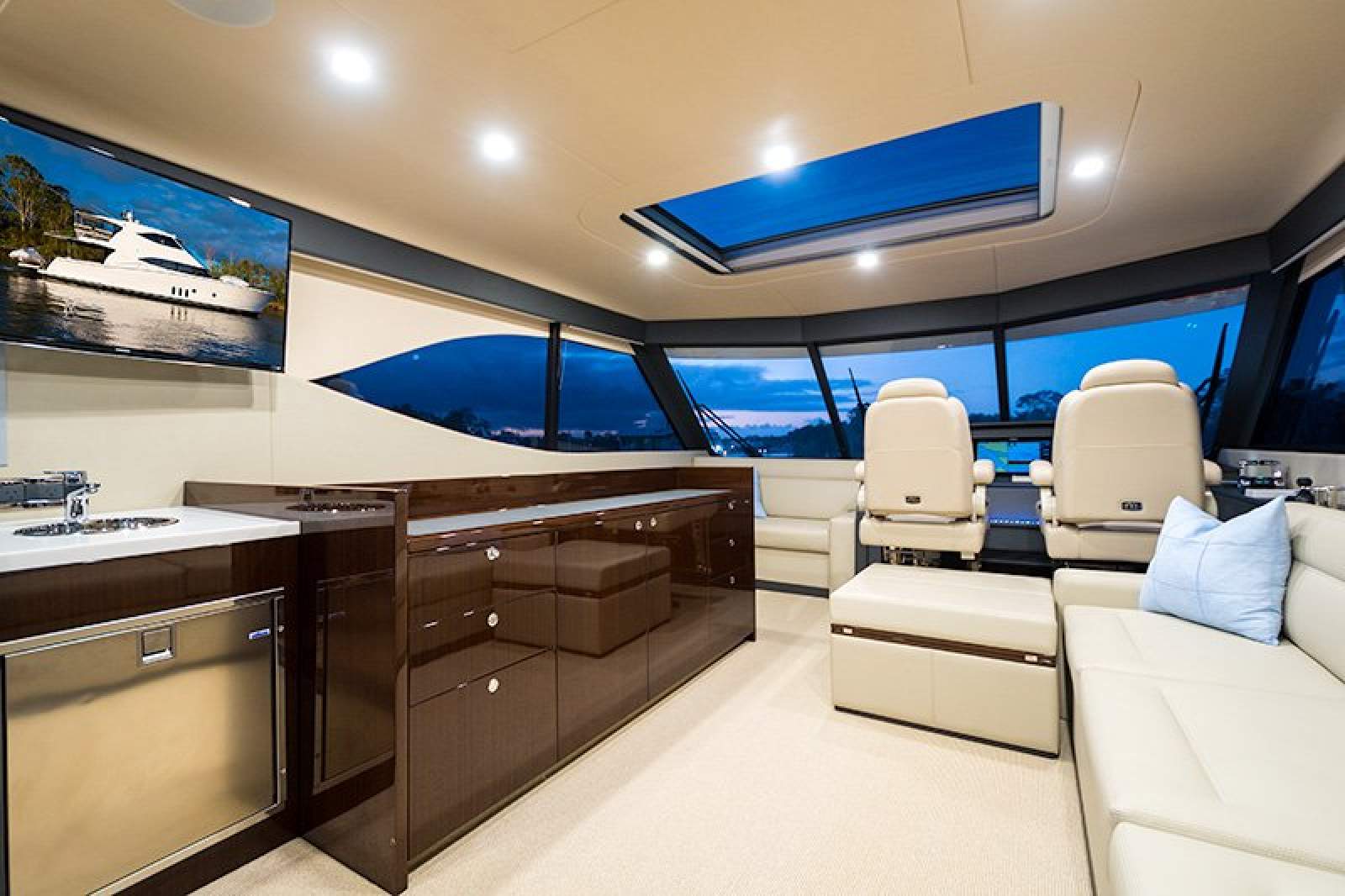 Used Maritimo M64 Cruising Motor Yacht for Sale | Boats For Sale | Yachthub