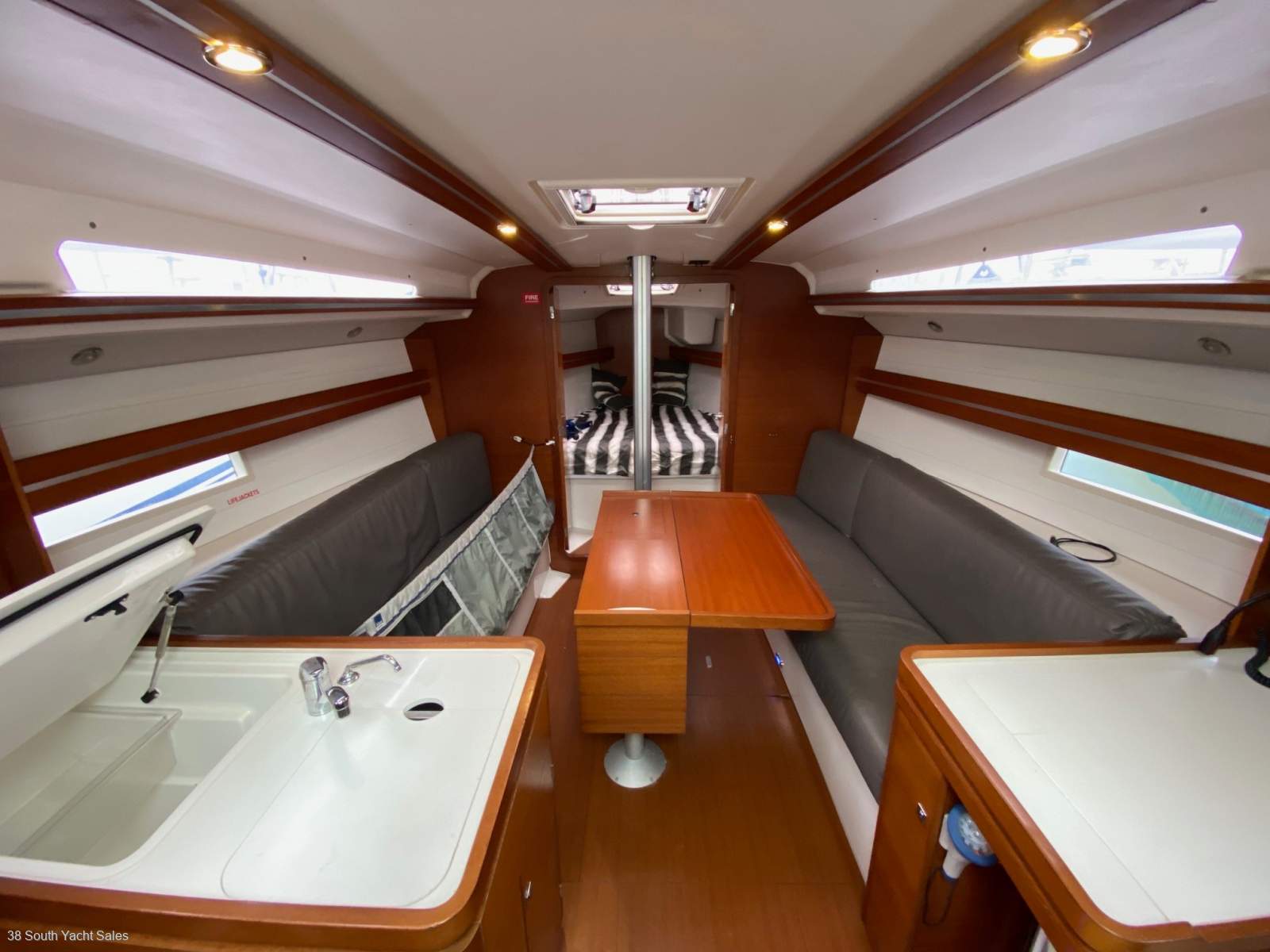 Used Dufour 36e Performance for Sale | Yachts For Sale | Yachthub