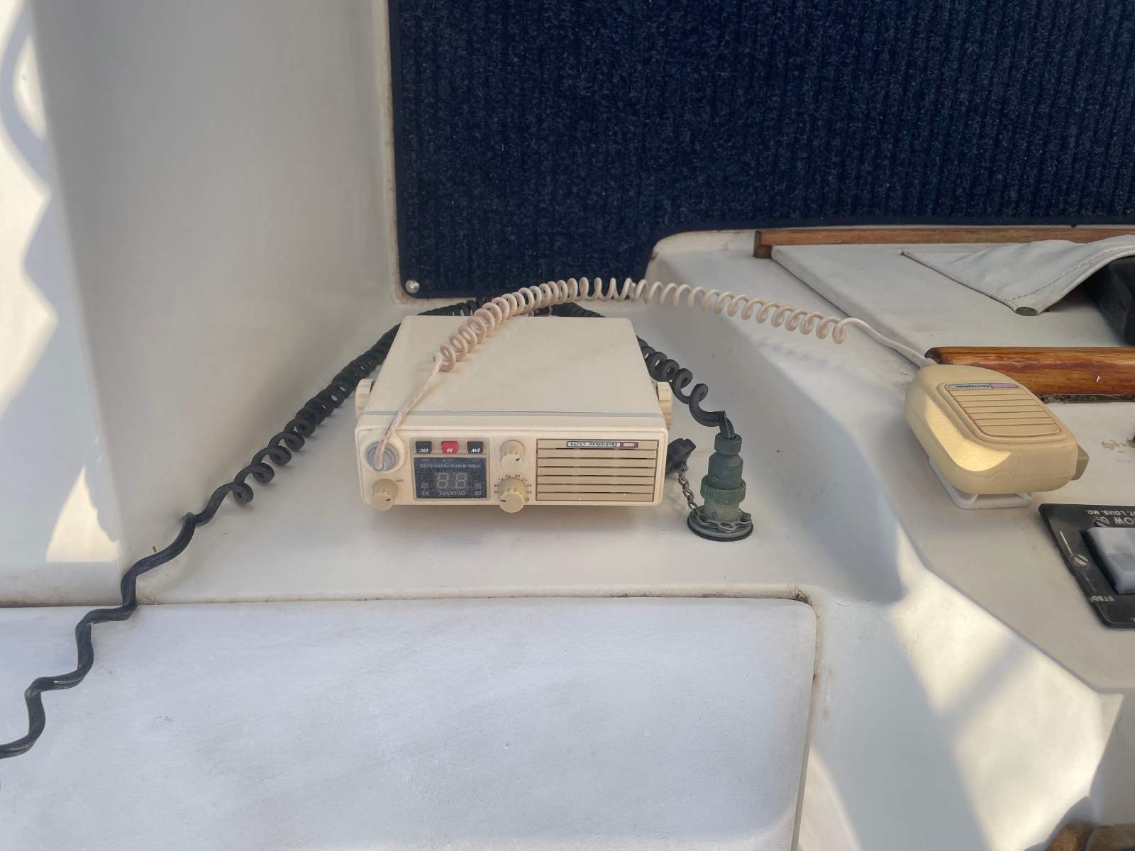 Used Mustang Vickers 38 Flybridge for Sale | Boats For Sale | Yachthub