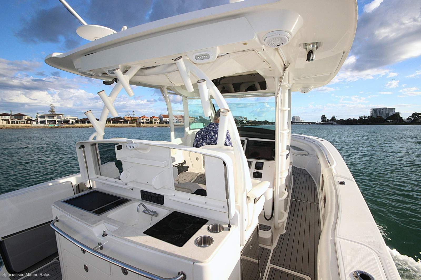 Boston Whaler 370 Outrage *** A SERIOUS OFFSHORE MACHINE *** $569,000 ...