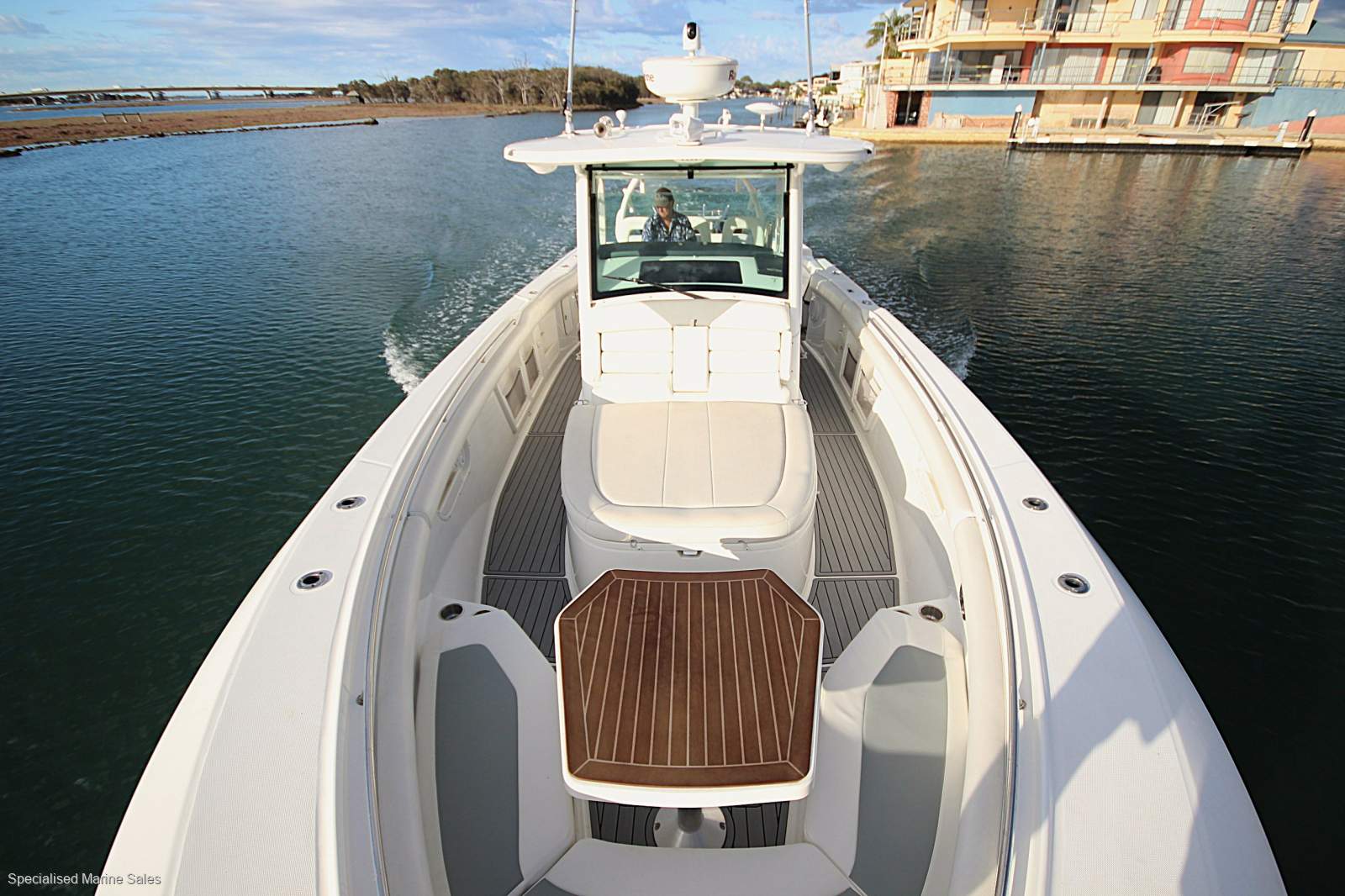 Boston Whaler 370 Outrage *** A SERIOUS OFFSHORE MACHINE *** $569,000 ...