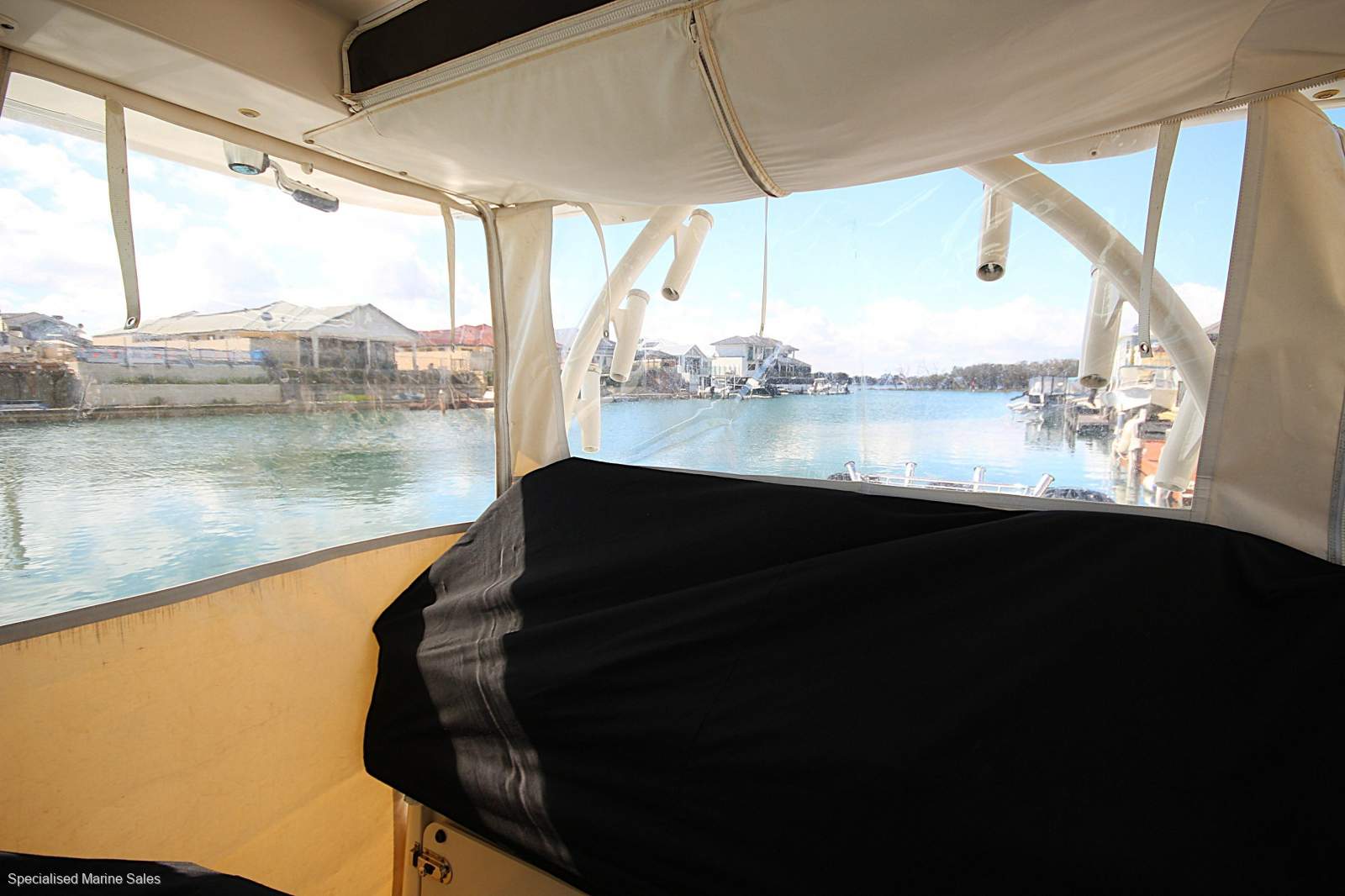 Boston Whaler 370 Outrage *** A SERIOUS OFFSHORE MACHINE *** $589,000 ...