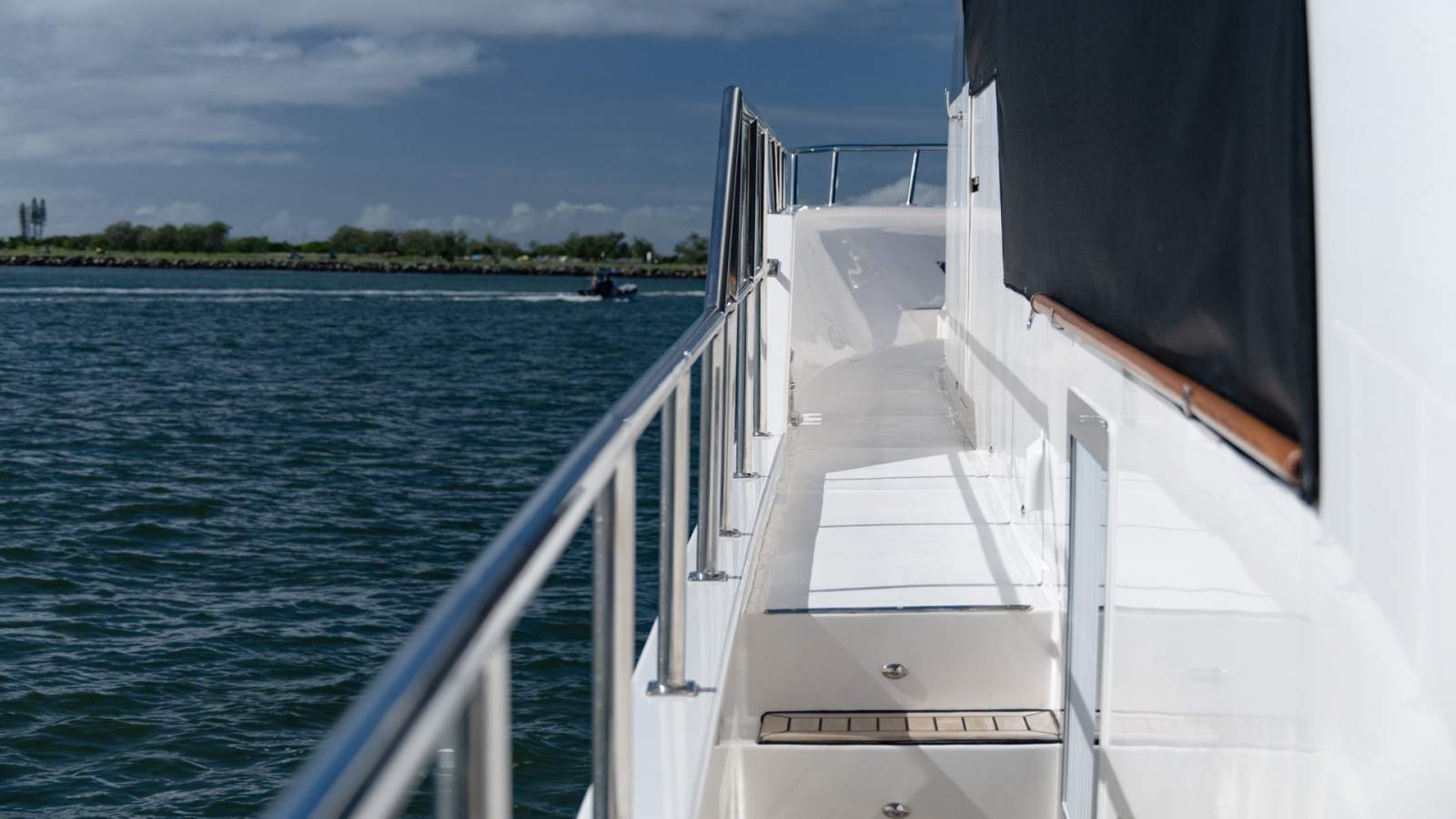 New Storm Bay 70 Extraordinary Volume, Extensively Equipped for Sale ...