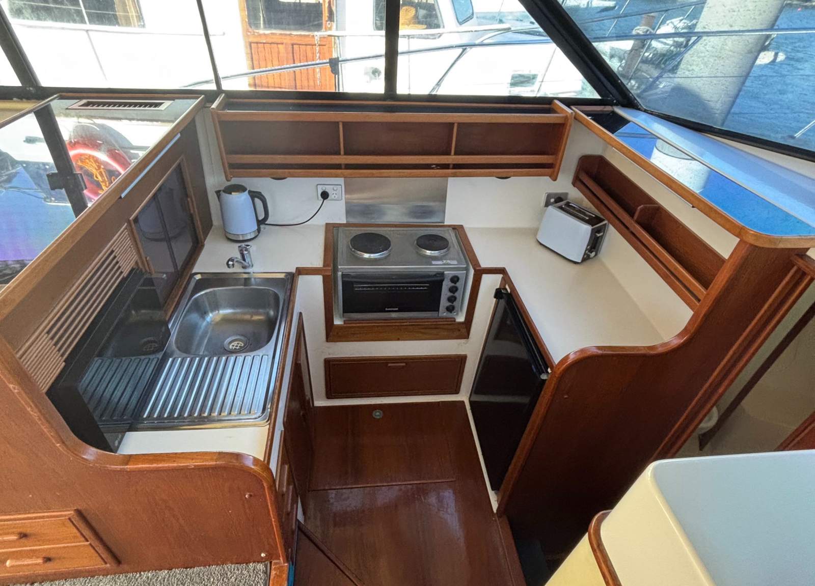Used Riviera 38 Bluewater - Shaft, Diesel - Hard Top for Sale | Boats ...
