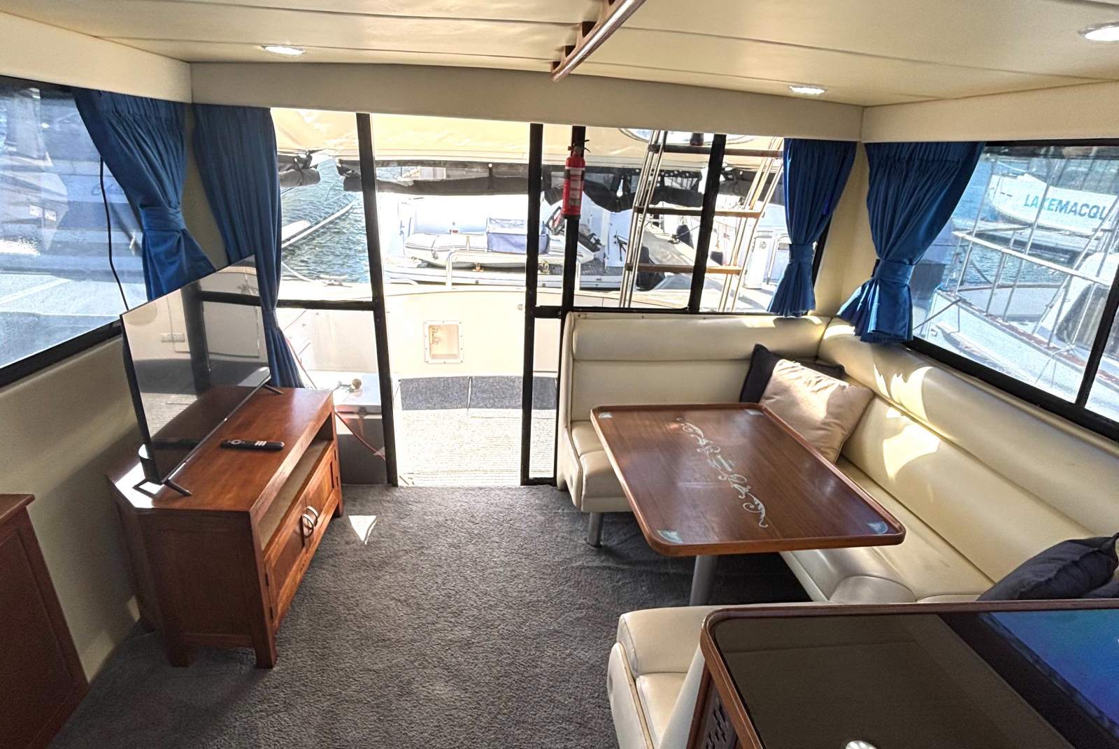 Used Riviera 38 Bluewater - Shaft, Diesel - Hard Top for Sale | Boats ...