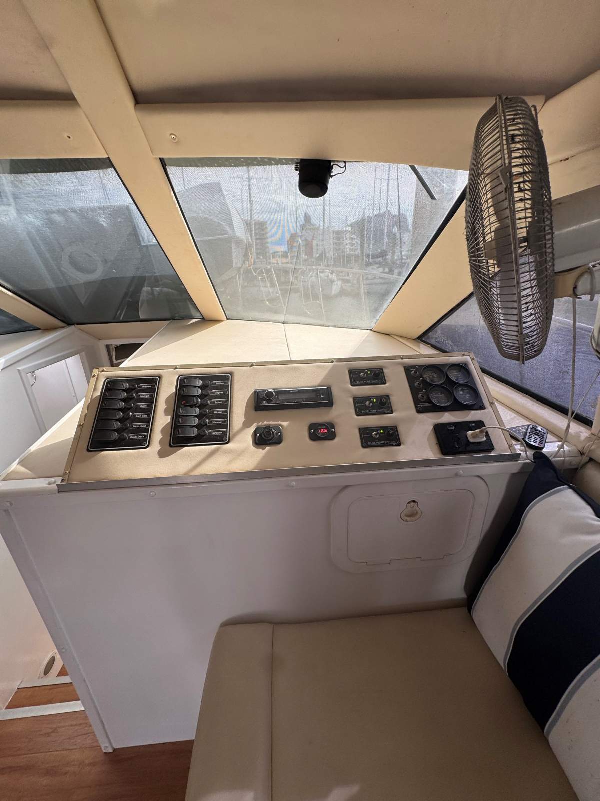 Used Dominator 36 Flybridge Cruiser for Sale | Boats For Sale | Yachthub