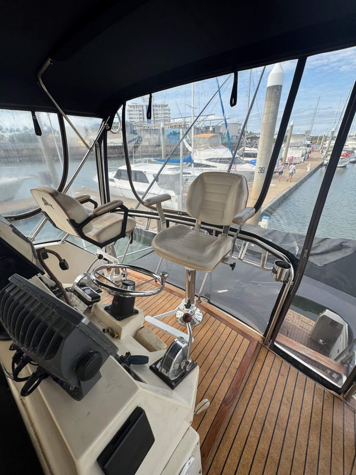 Used Dominator 36 Flybridge Cruiser for Sale | Boats For Sale | Yachthub