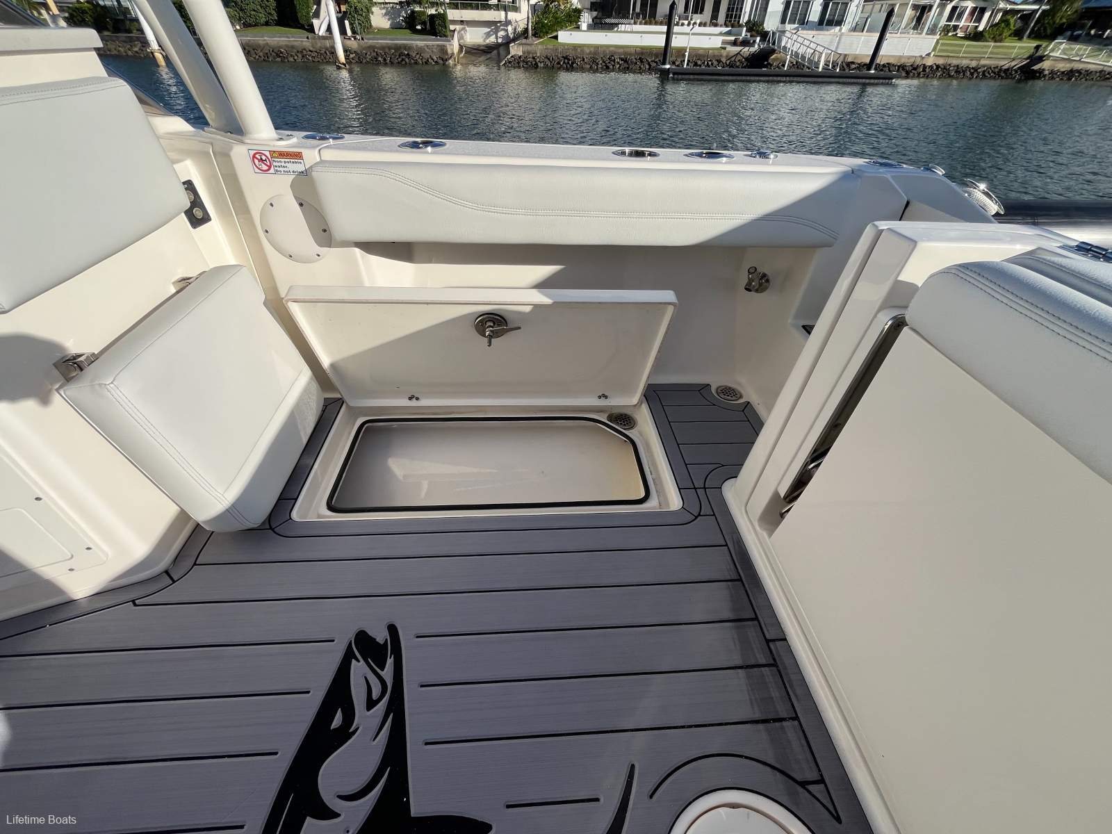 Cobia 240DC OWNER MOTIVATED TO SELL!! For Sale | Lifetime Boats