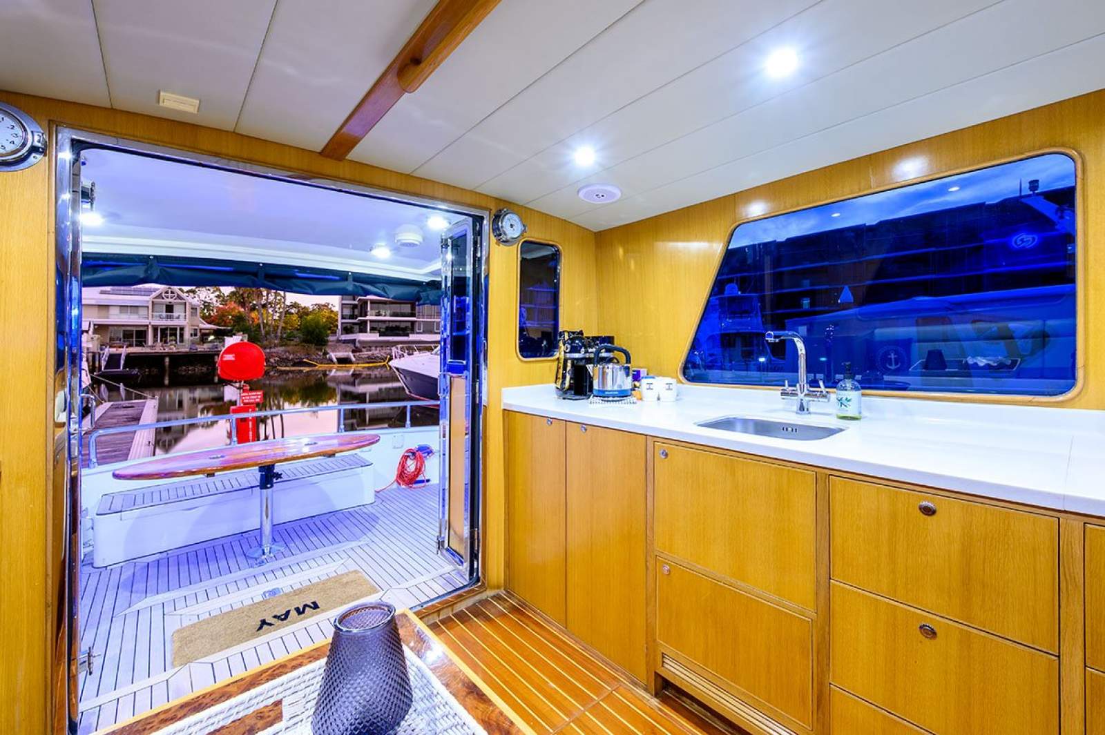 Used Alaska 45 Sedan 'may' 2009 for Sale | Boats For Sale | Yachthub