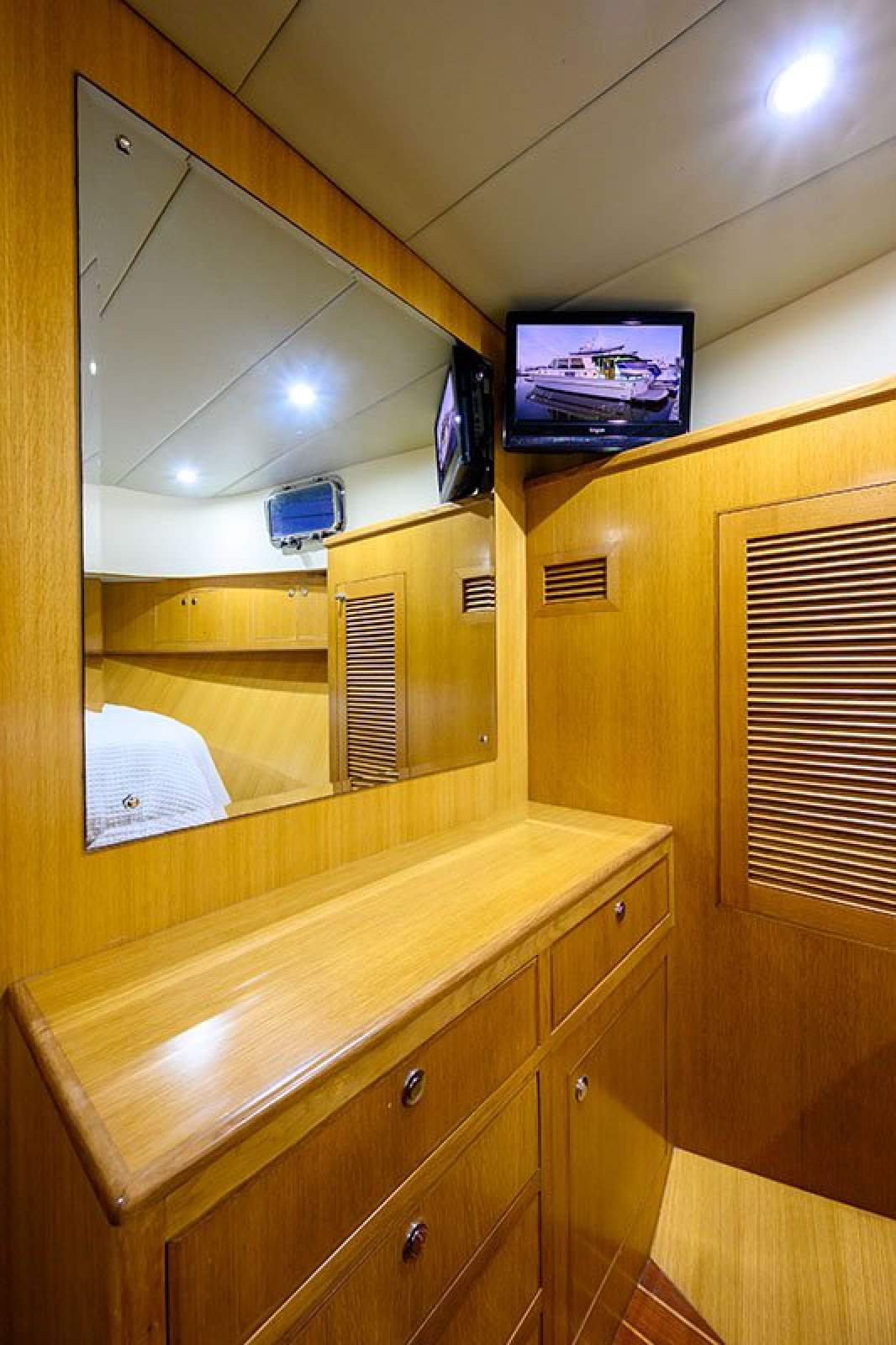 Used Alaska 45 Sedan 'may' 2009 for Sale | Boats For Sale | Yachthub