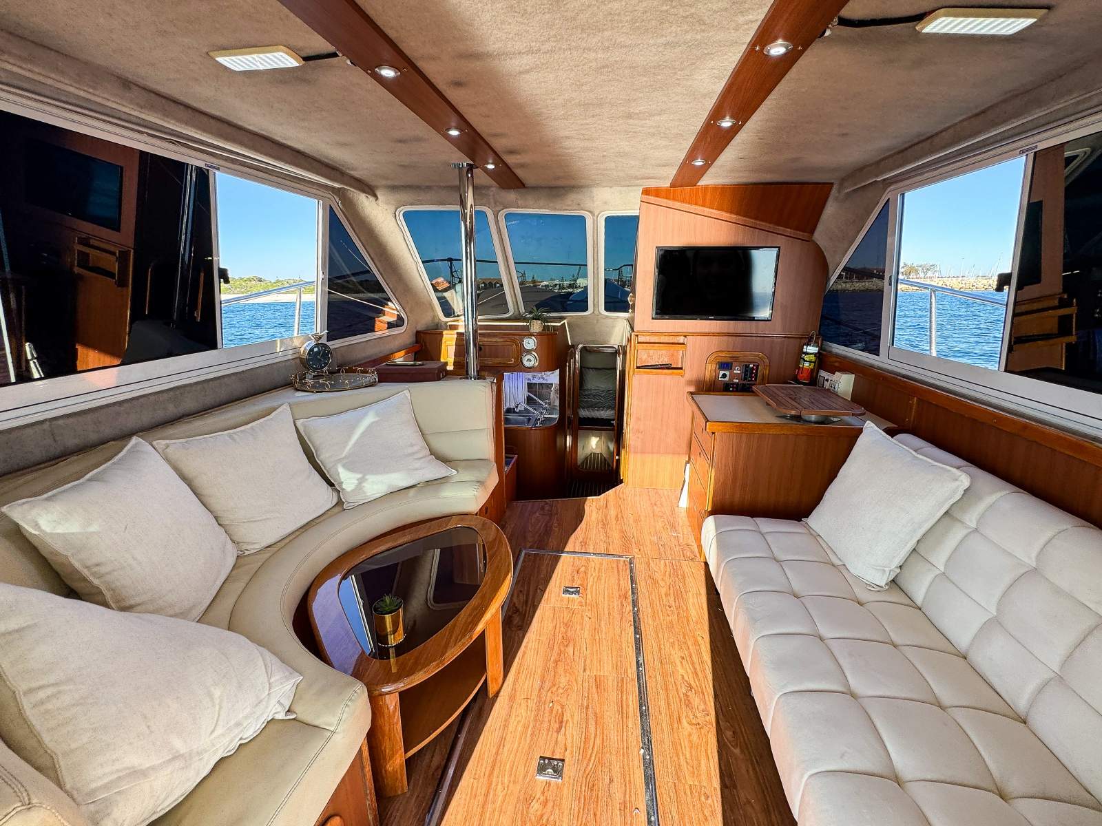 Used Prestige 40 Flybridge Cruiser - Only 45 Hrs for Sale | Boats For ...