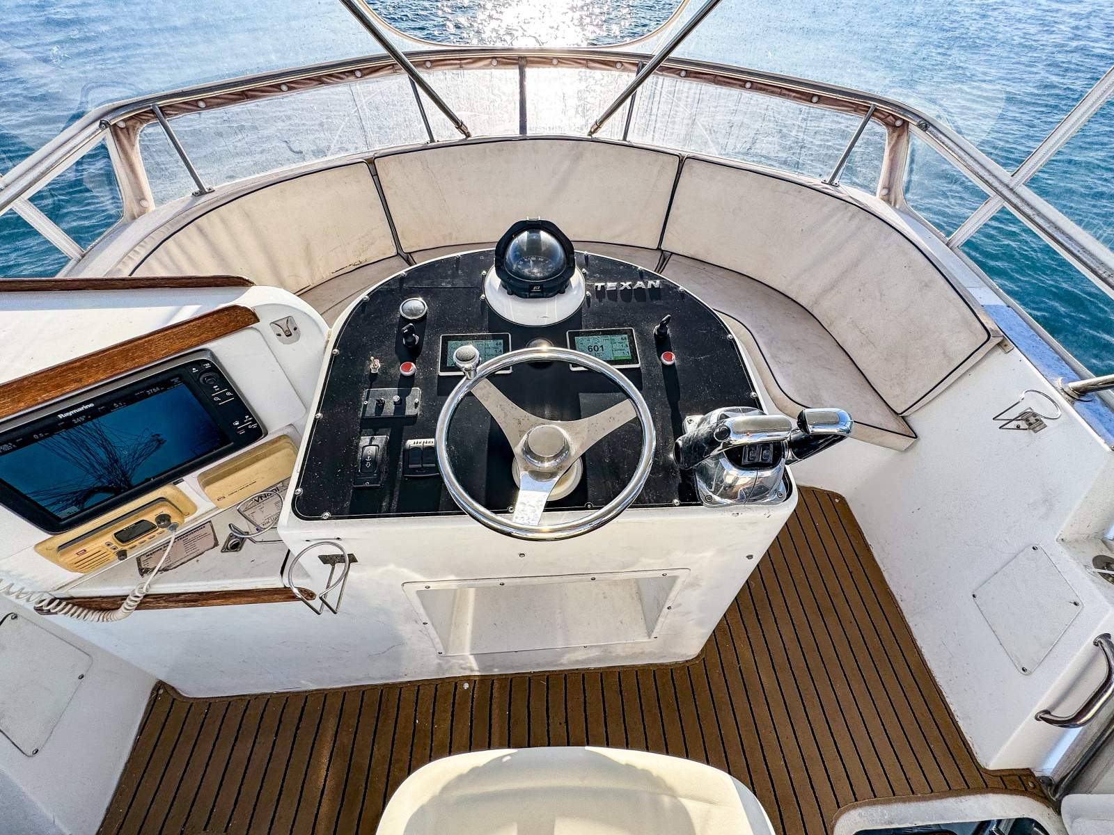 Used Prestige 40 Flybridge Cruiser - Only 45 Hrs for Sale | Boats For ...