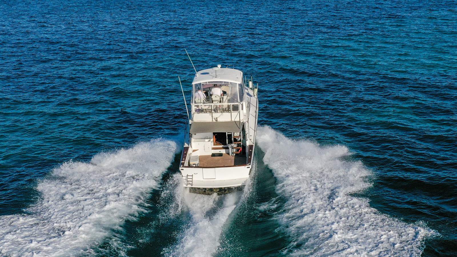 Used Prestige 40 Flybridge Cruiser - New Iveco Fpt M40 Engines for Sale ...