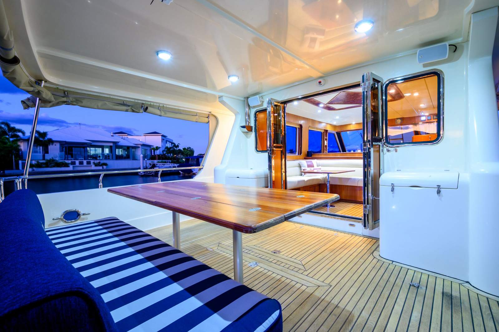 Used Alaska 54 Sedan 'watershed' 2006 for Sale | Boats For Sale | Yachthub