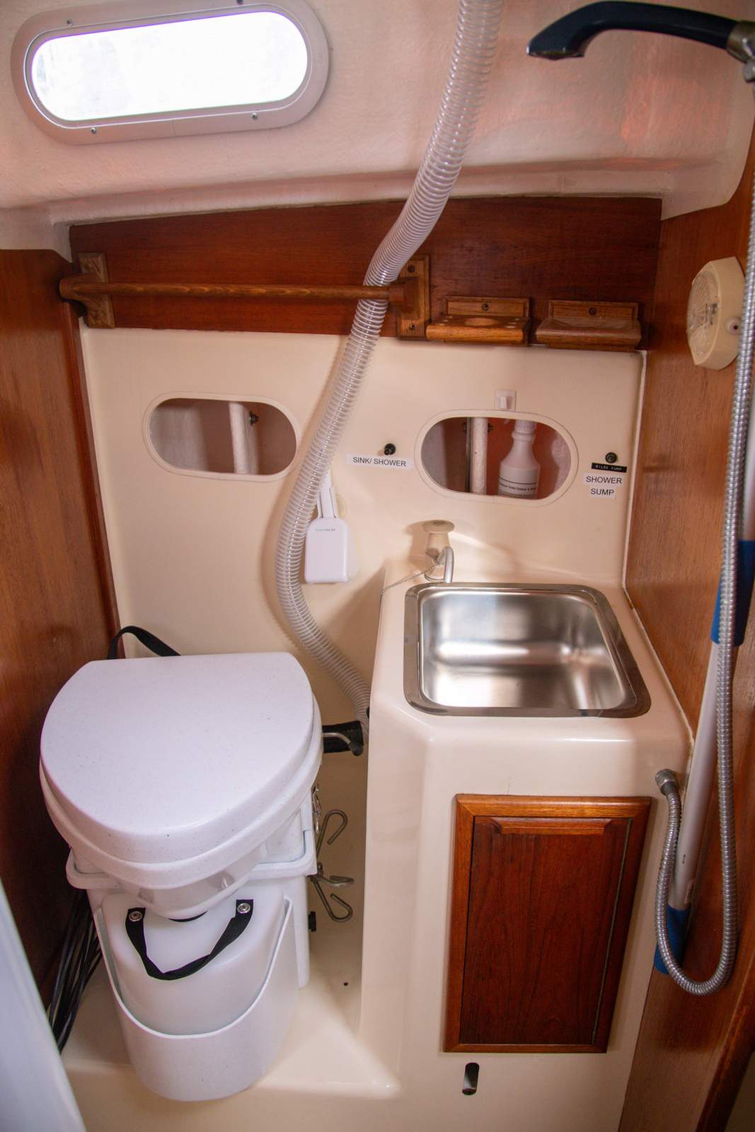 Used Cavalier 32 Significantly Upgraded, Excellent Condition! for Sale ...