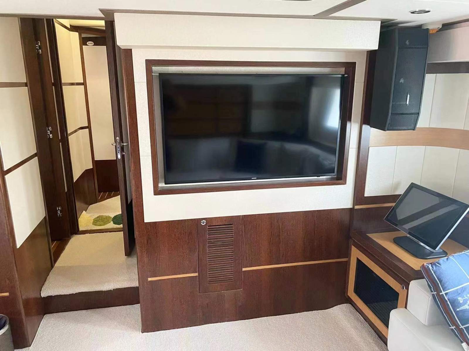 Heysea Zoom 58 For Sale | Spectrum Marine